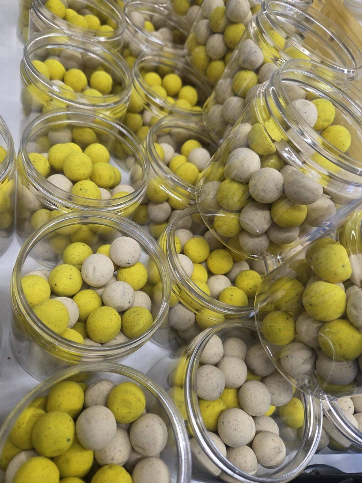 Sbs Premium Pop Ups 16mm Tuna y Black Pepper Mix ( Yellow, White ...